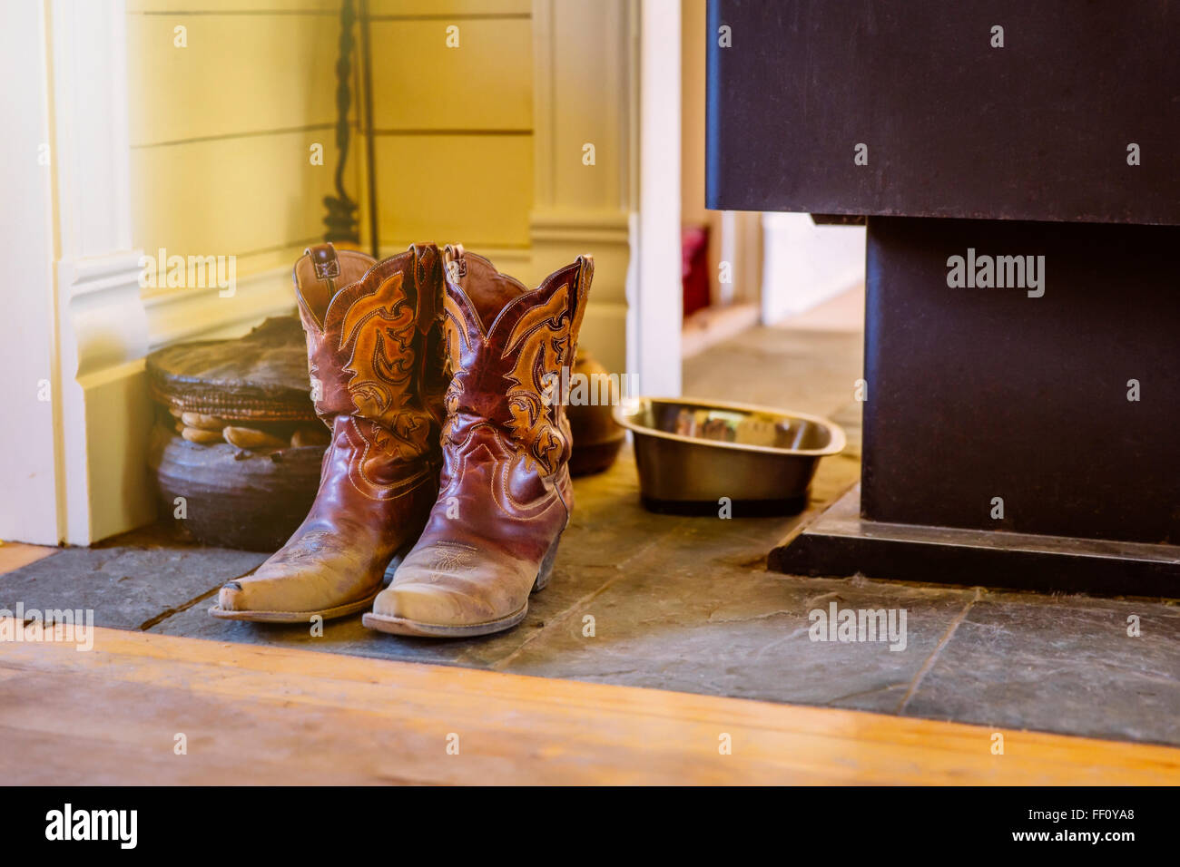 Dirty boot hi-res stock photography and images - Alamy