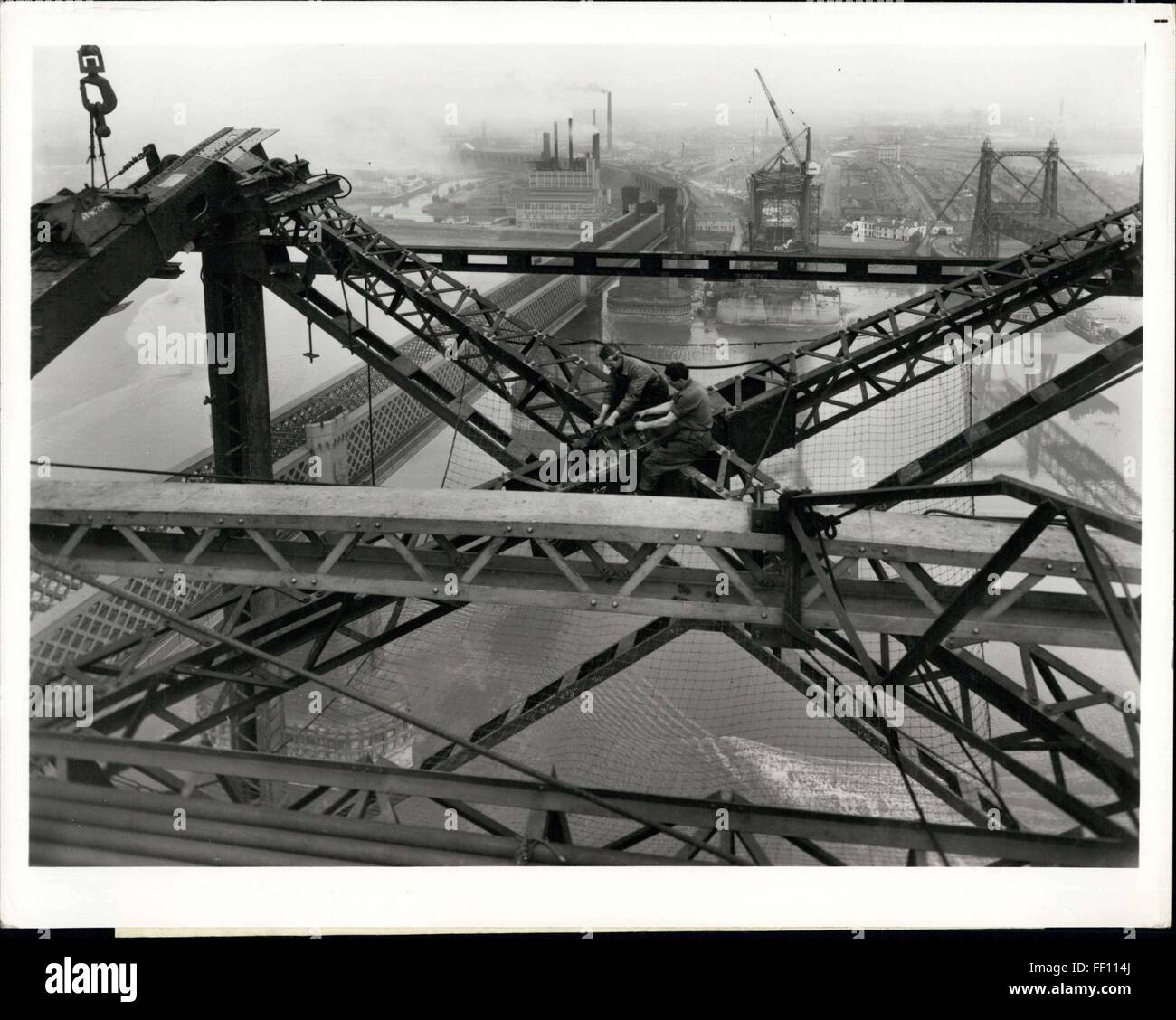 200ft long hi-res stock photography and images - Alamy