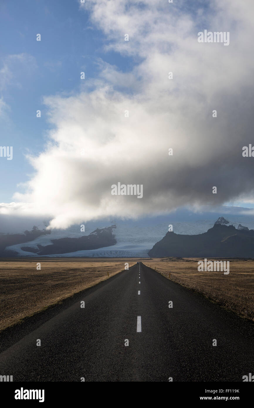 Empty road in remote landscape Stock Photo - Alamy
