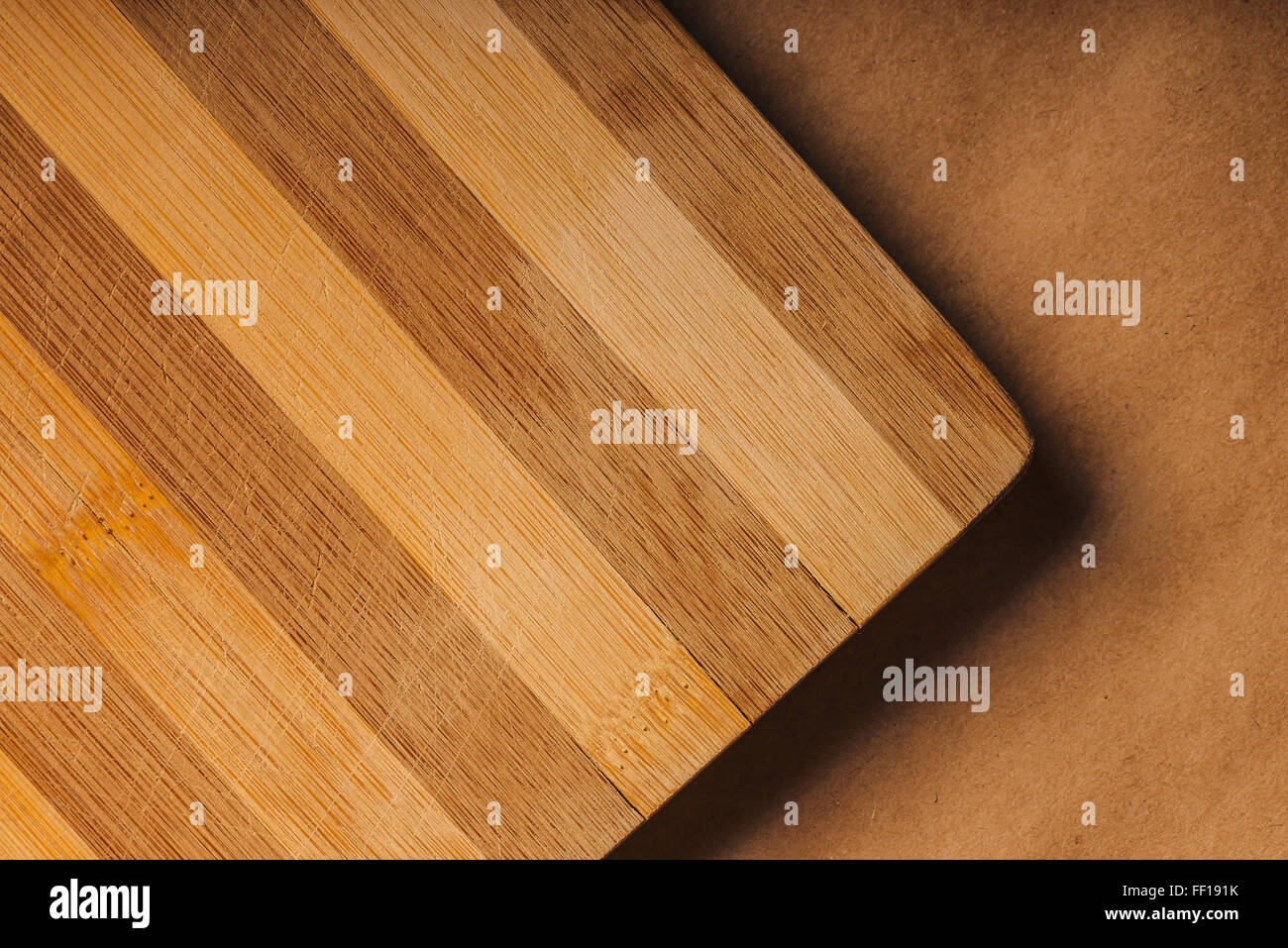 Food chopping board detail, top view of wooden kitchen utensil Stock ...