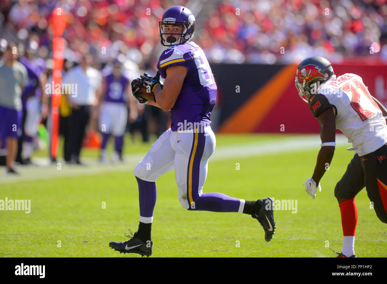 Minnesota vikings tight end hi-res stock photography and images - Alamy