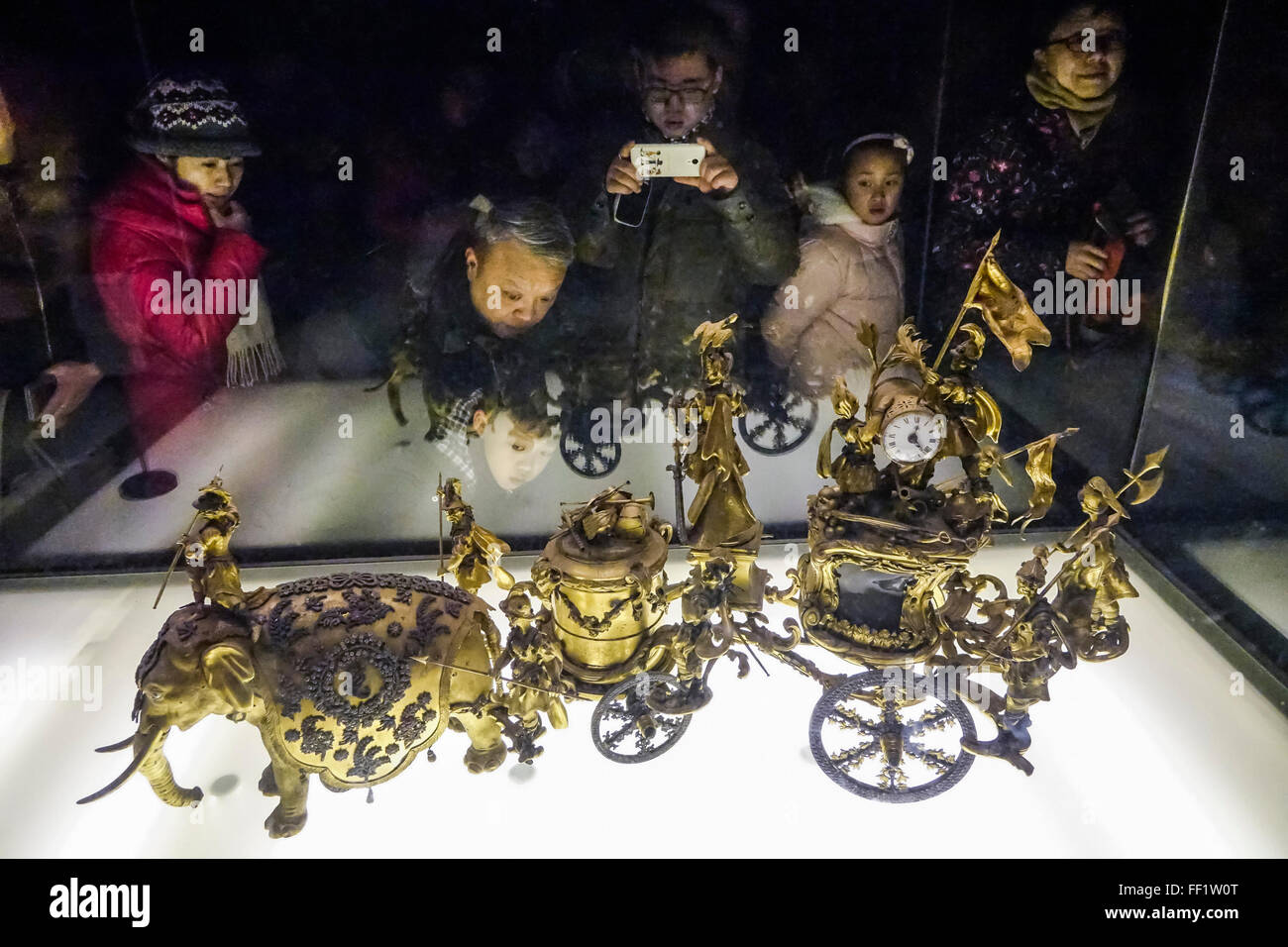Clock museum forbidden city beijing hi-res stock photography and images ...