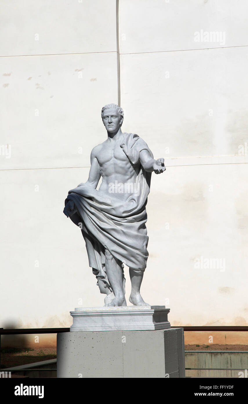 Statue at Roman temple remains, Templo Romano, Cordoba, Spain Stock ...