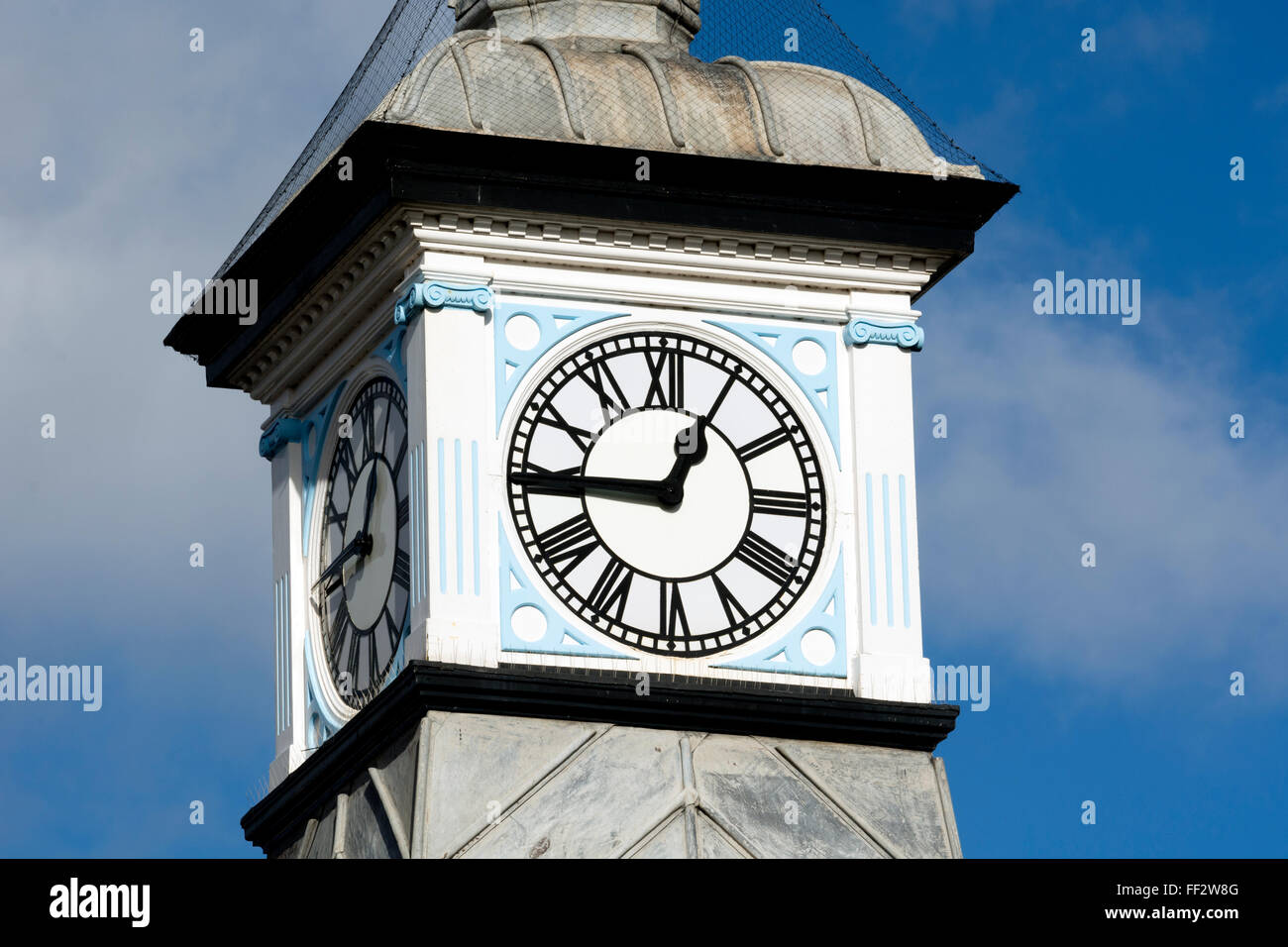 Time street clocks hi-res stock photography and images - Alamy