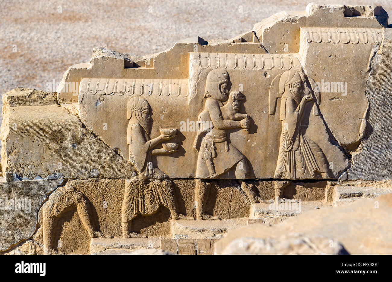 Persepolis bas relief iran hi-res stock photography and images - Alamy