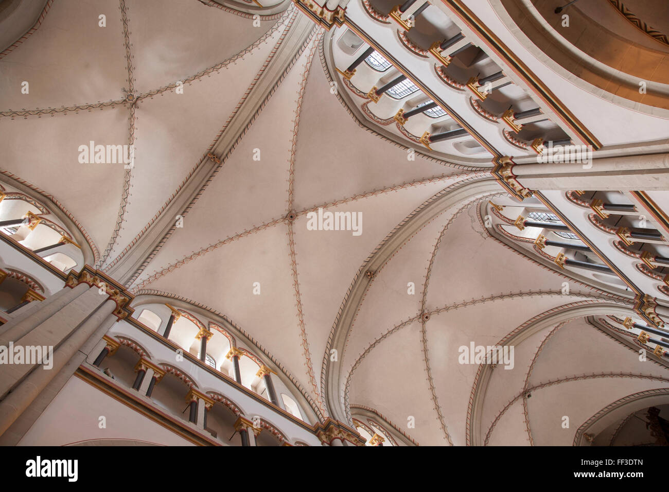 Interior of the bonn cathedral hi-res stock photography and images - Alamy