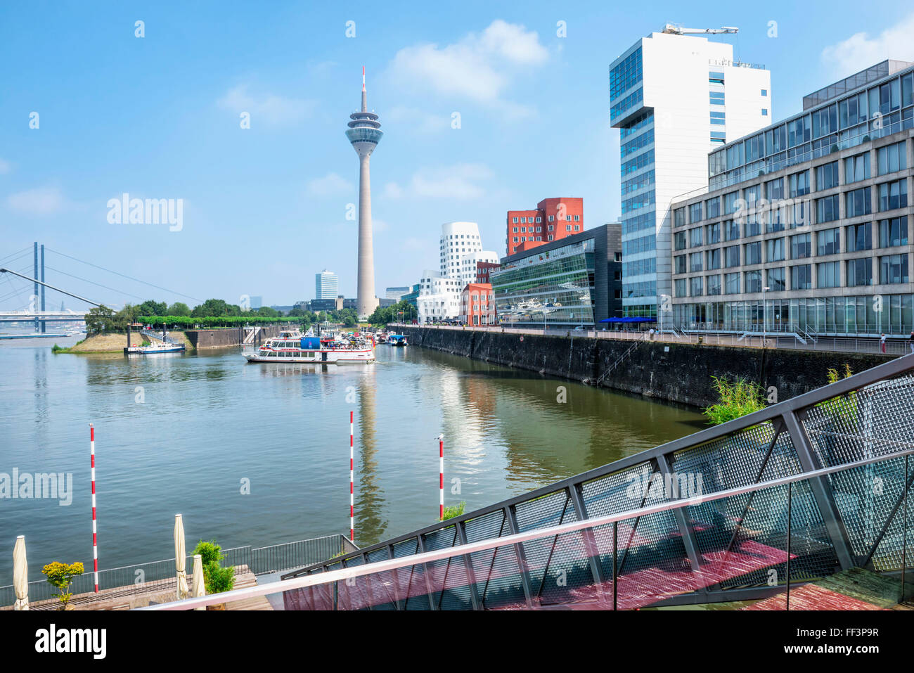 Modern Office buildings and Rhein Tower, Media Harbour, Dusseldorf ...