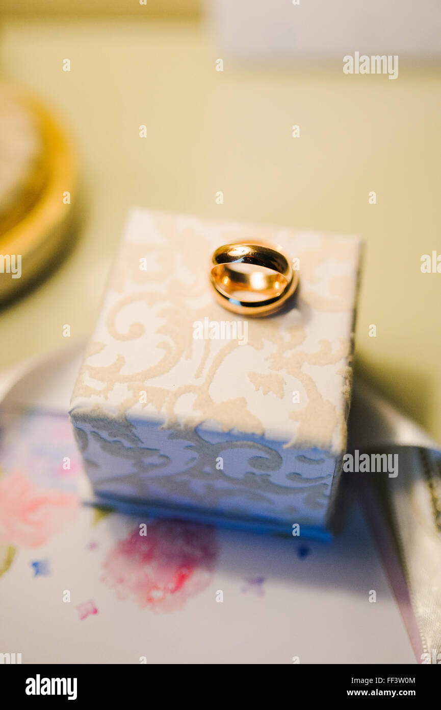 beautiful Wedding rings for groom and bride Stock Photo - Alamy