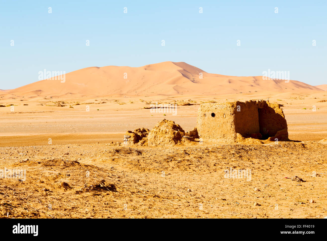sahara africa in morocco the old contruction and historical village ...
