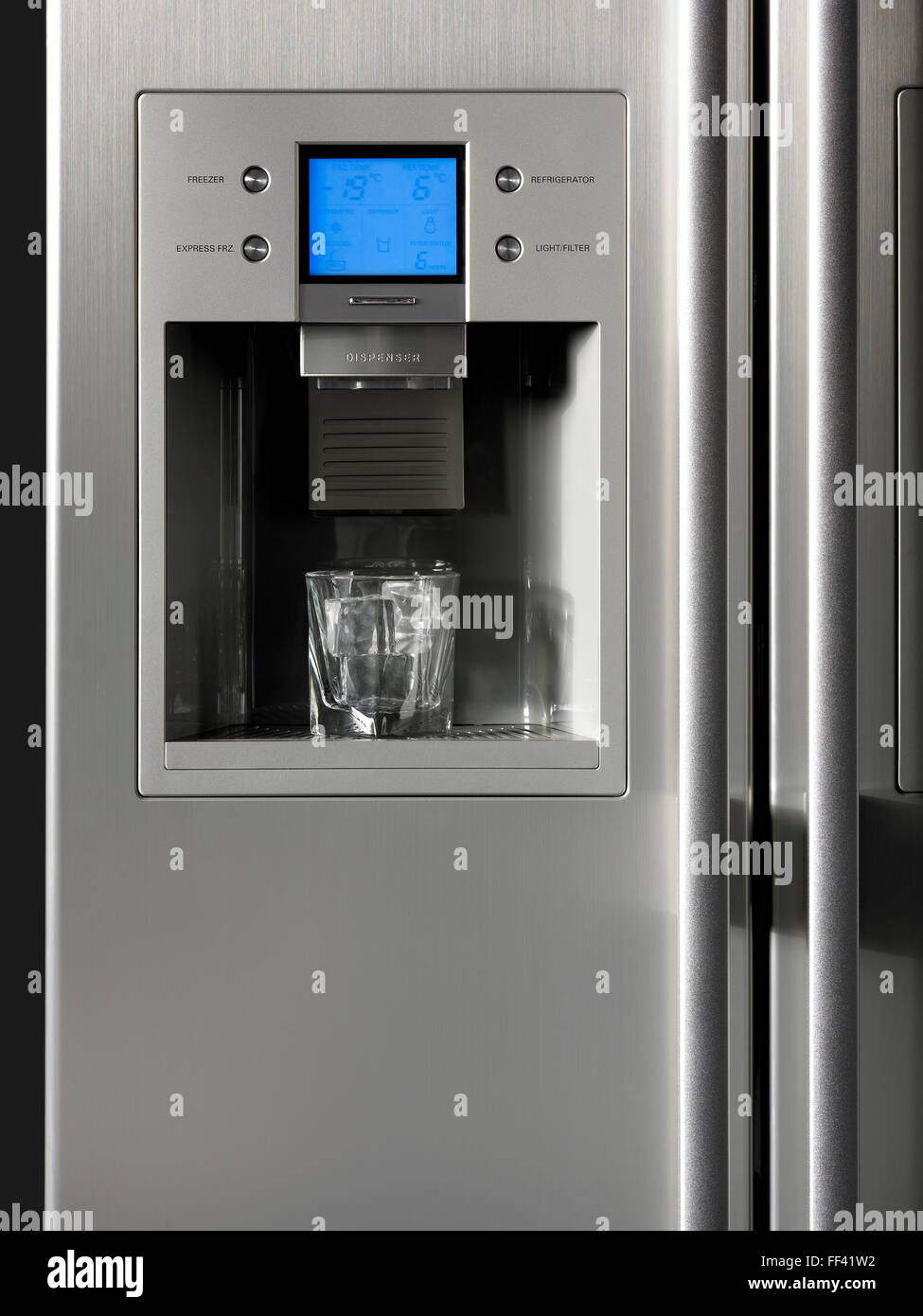 Ice dispenser refrigerator hi-res stock photography and images - Alamy