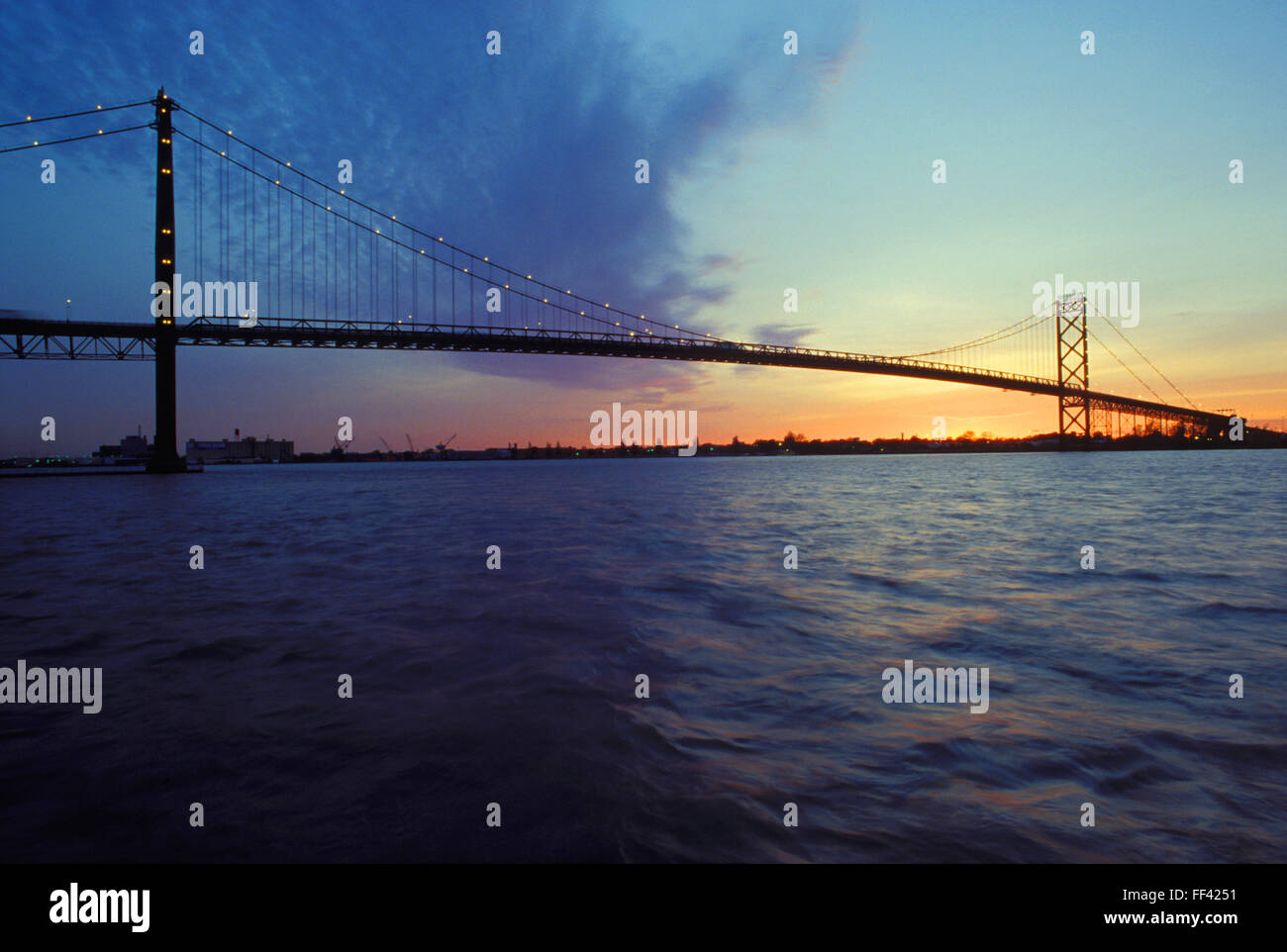 CAN, Canada, Ontario, Ambassador Bridge between Windsor in Canada and ...