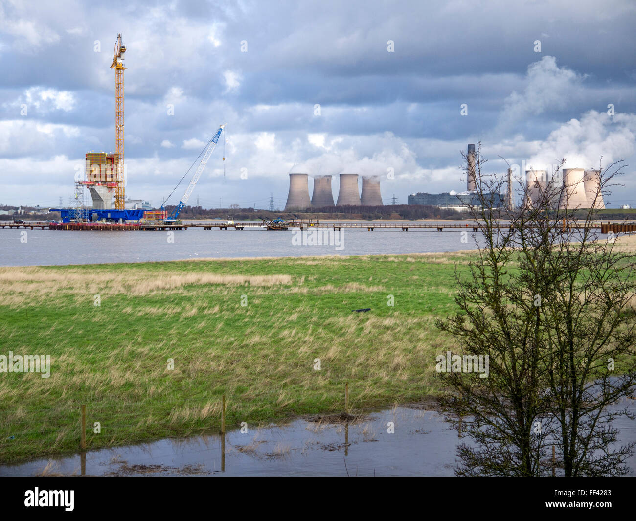 The mersey gateway bridge hi-res stock photography and images - Alamy