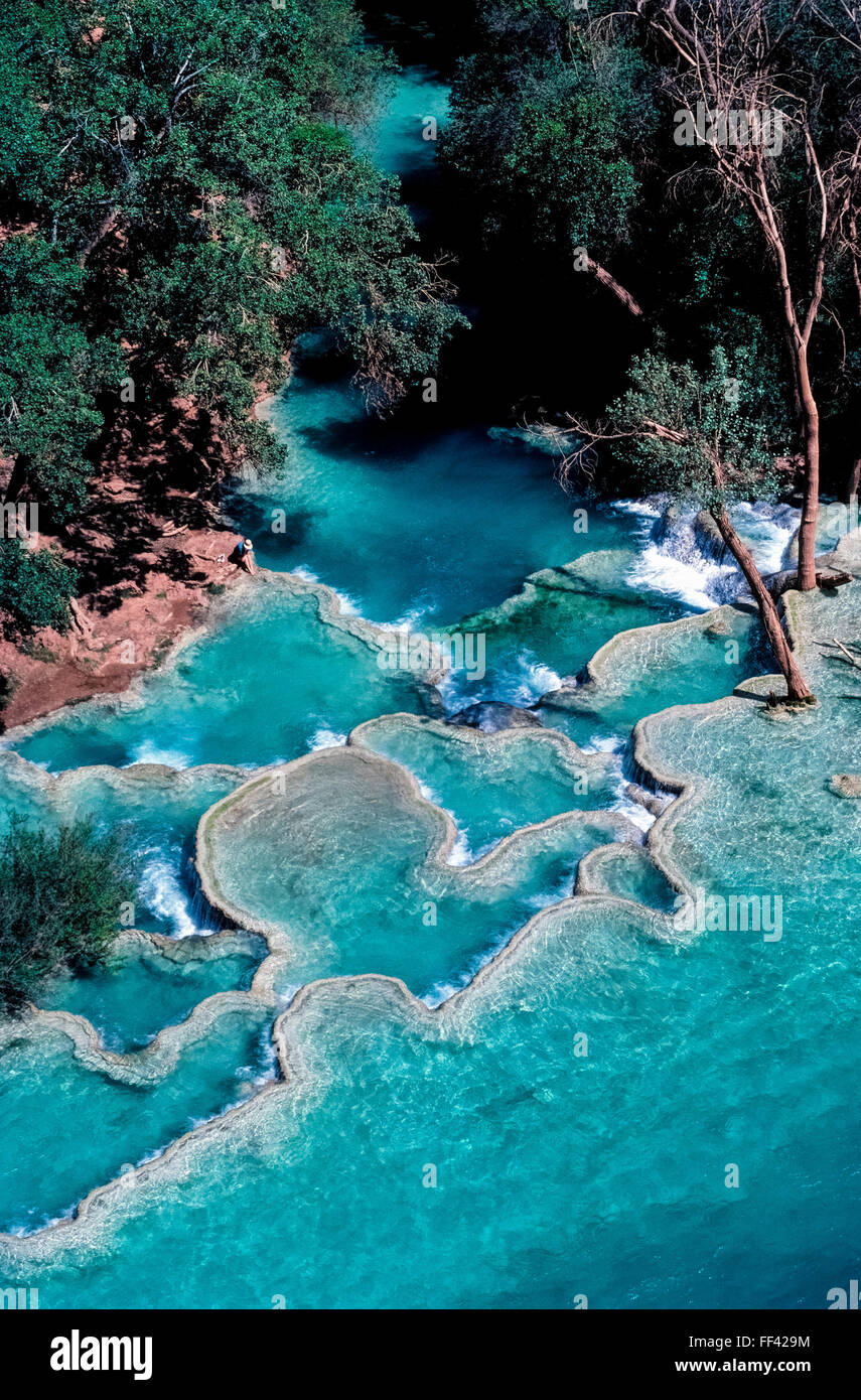 Beautiful and refreshing turquoise pools at the base of Havasu Falls ...
