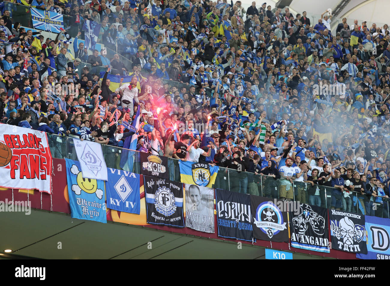 Sport football banner crowd supporters flags hi-res stock photography ...
