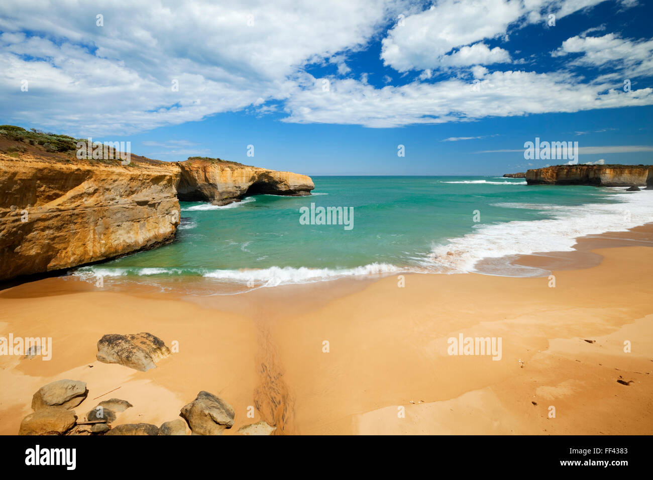 The London Bridge along the Great Ocean Road, Victoria, Australia Stock ...