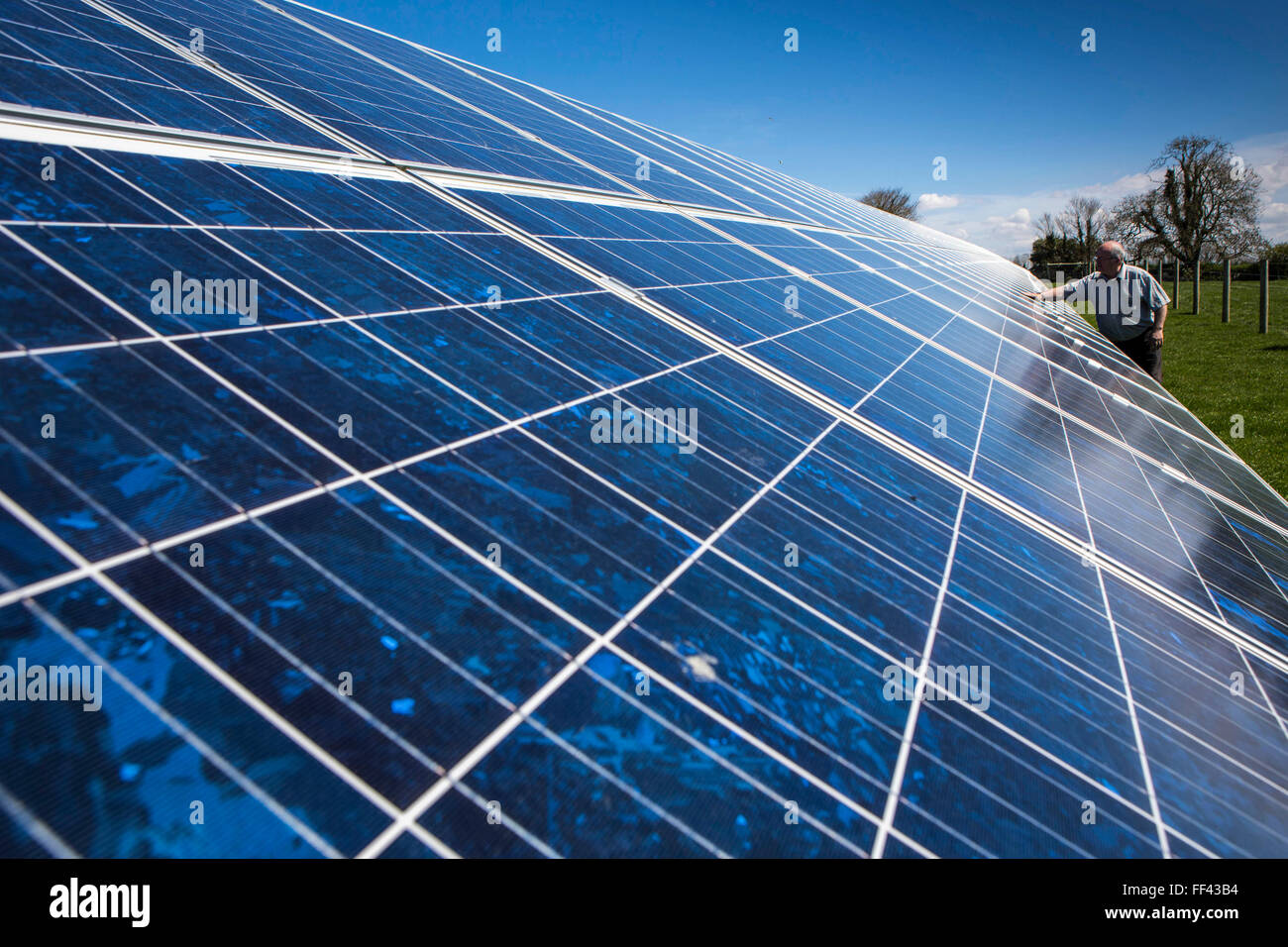 Solar panels clean energy cornwall hi-res stock photography and images ...