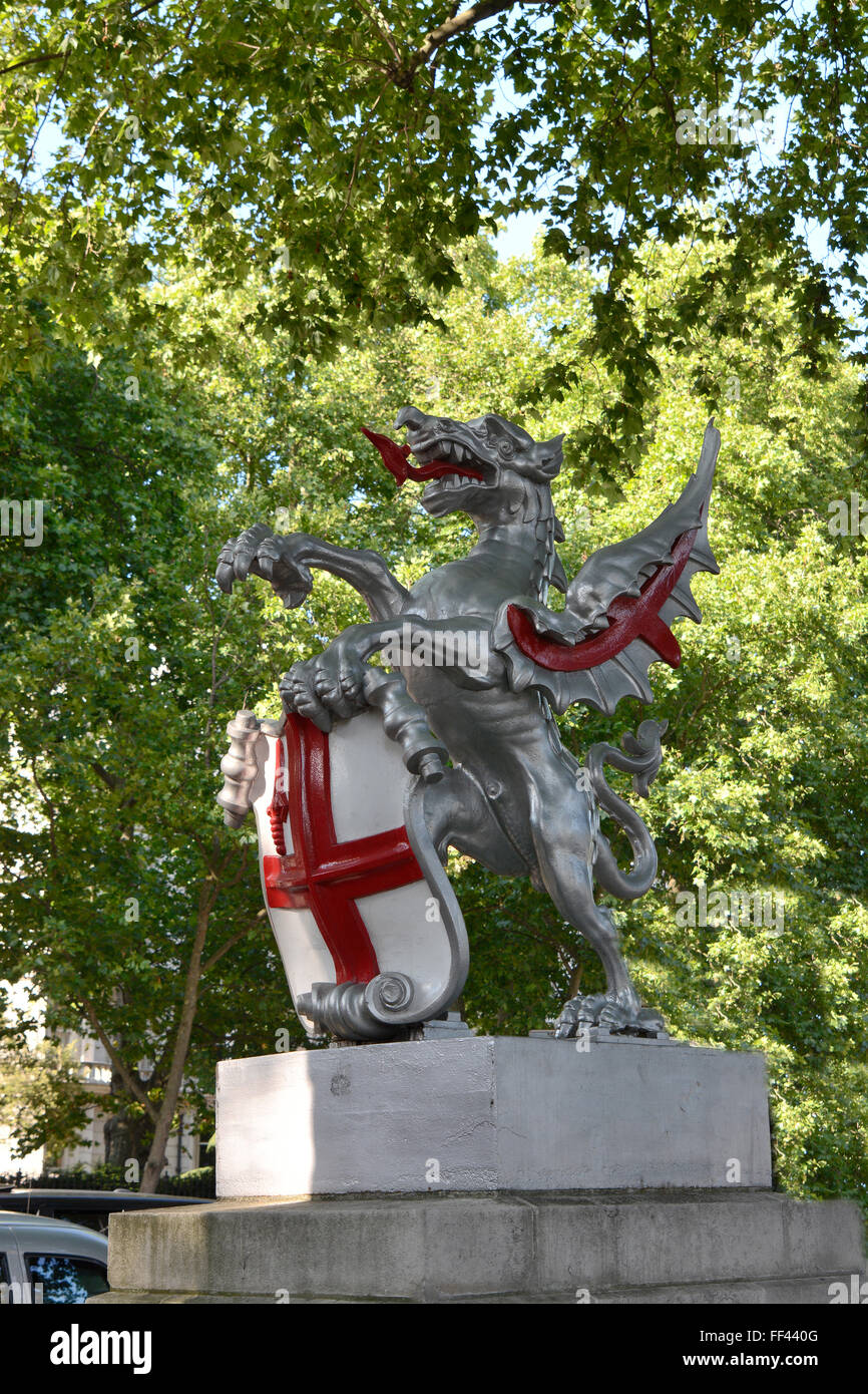 Dragon statue with shield at entrance to City of London on The ...