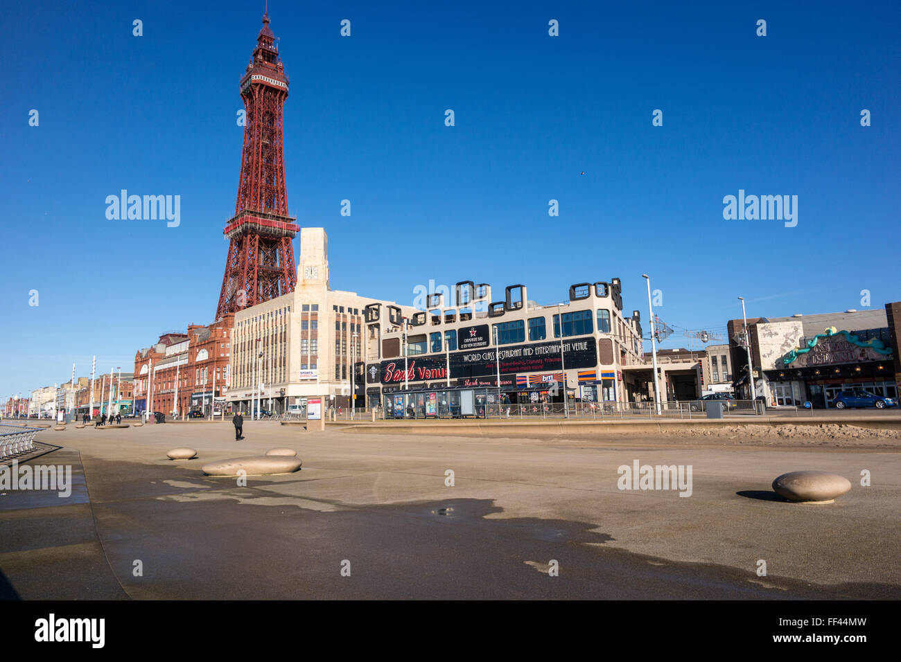 Blackpool,UK. 10th February 2016. weather news. A glorious sunny day at ...