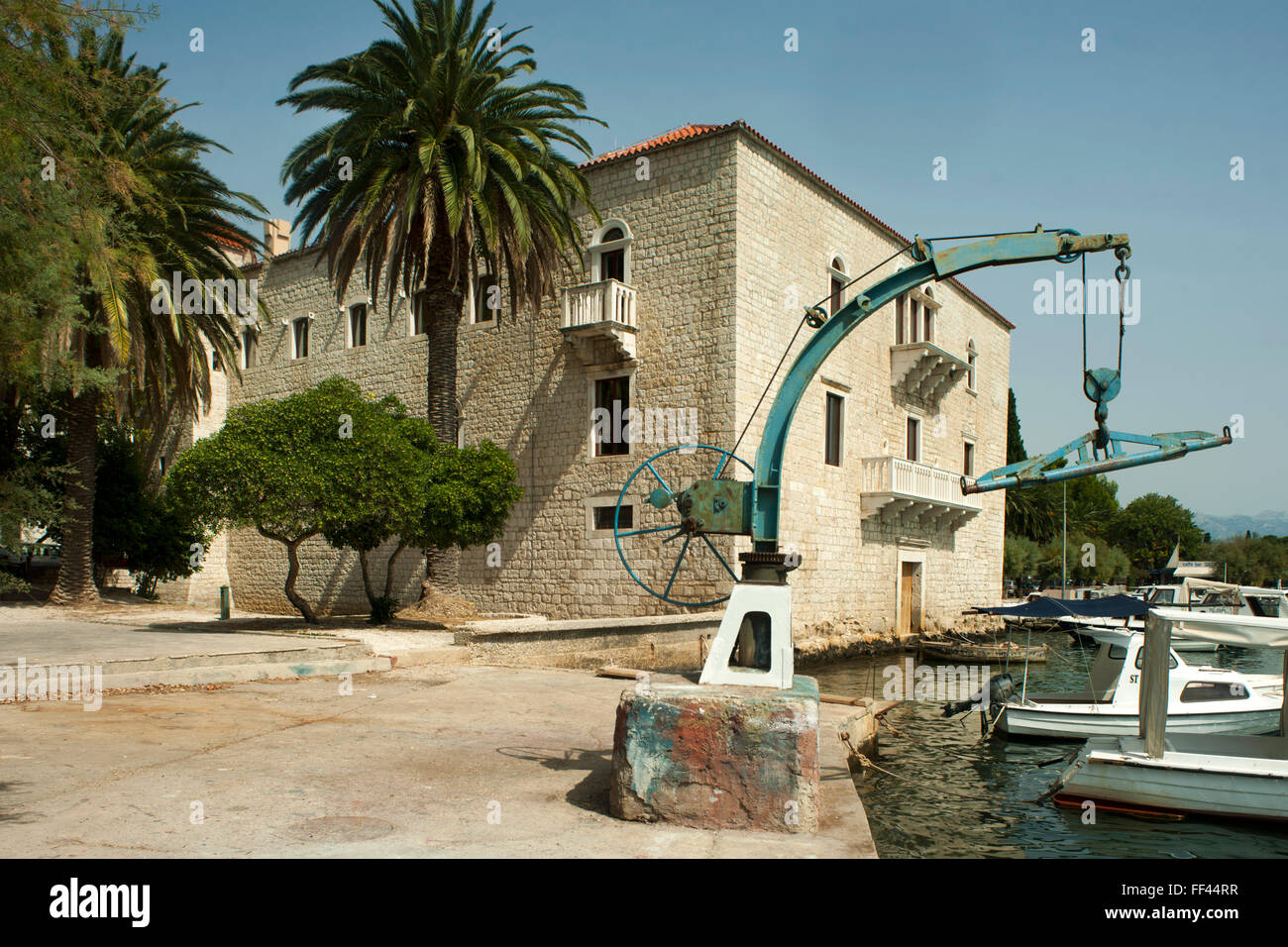 Kroatien, Dalmatien, Kastela bei Split, Kastel Luksic Stock Photo - Alamy