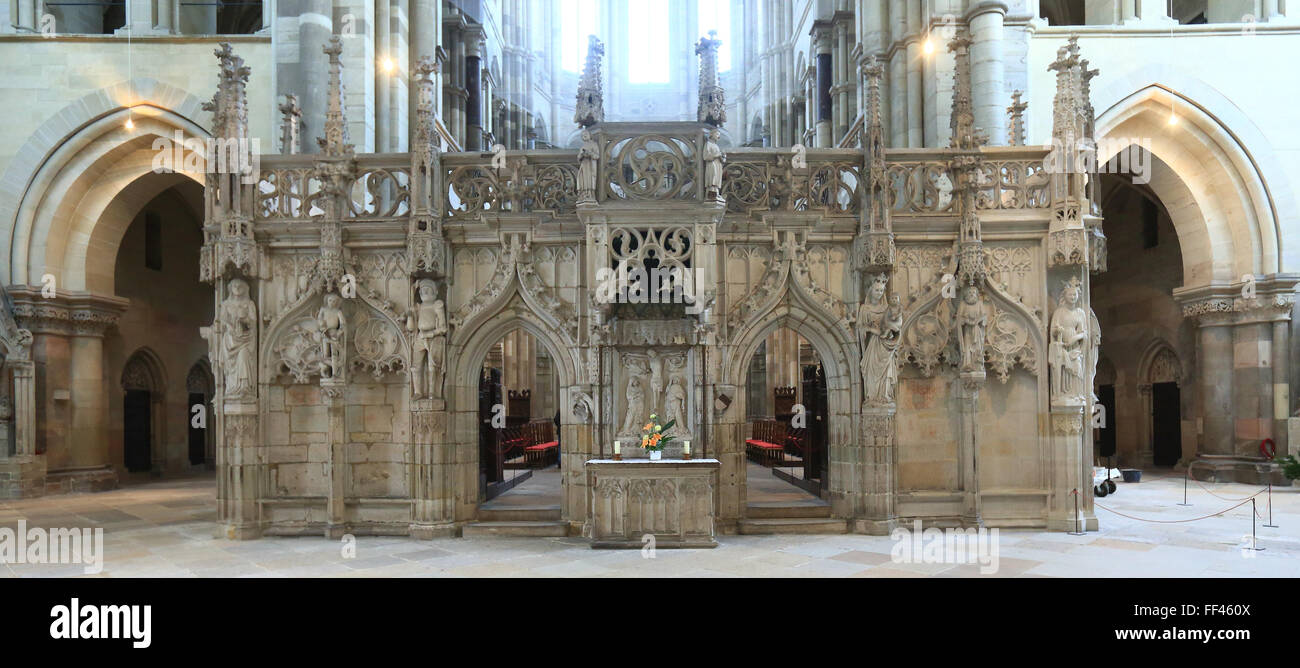 Magdeburg, Germany. 10th Feb, 2016. The rood screen at the Cathedral of ...