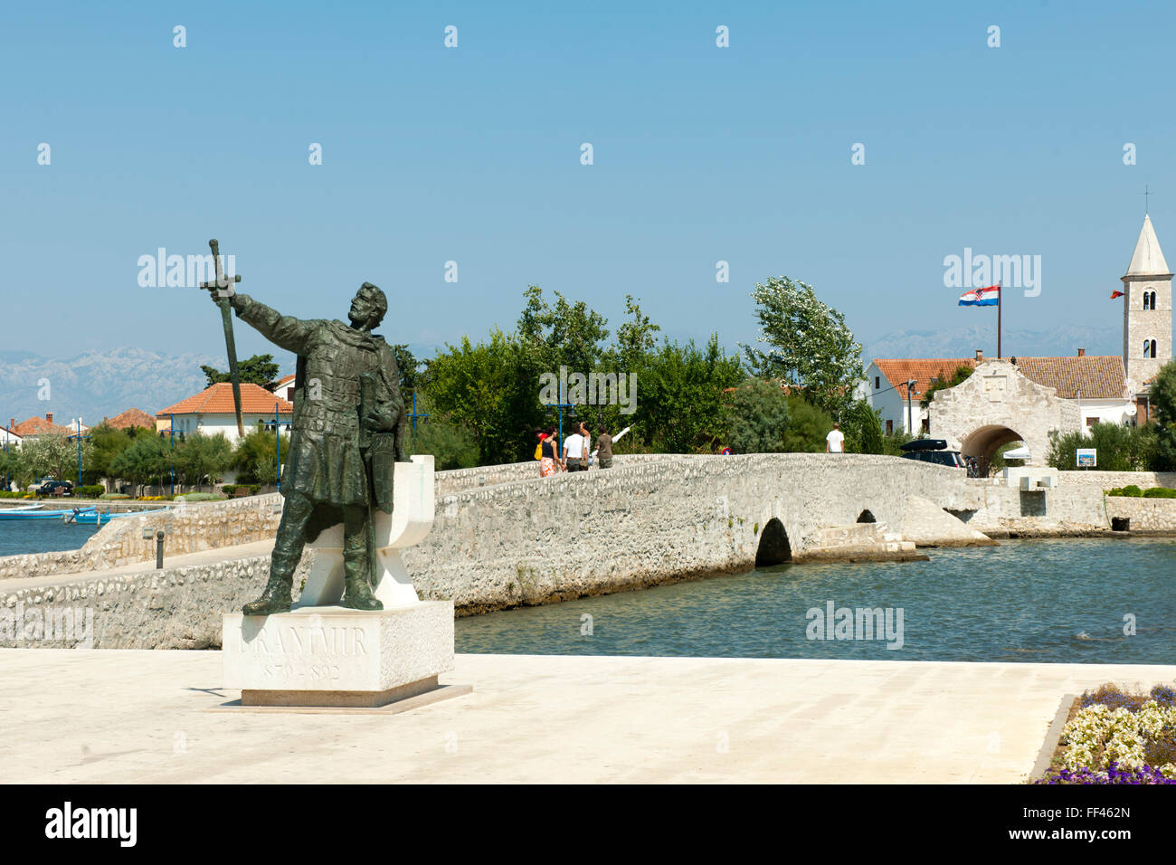 Kroatien, Dalmatien, Nin, die Altstadt Nins liegt in einer Lagune auf ...