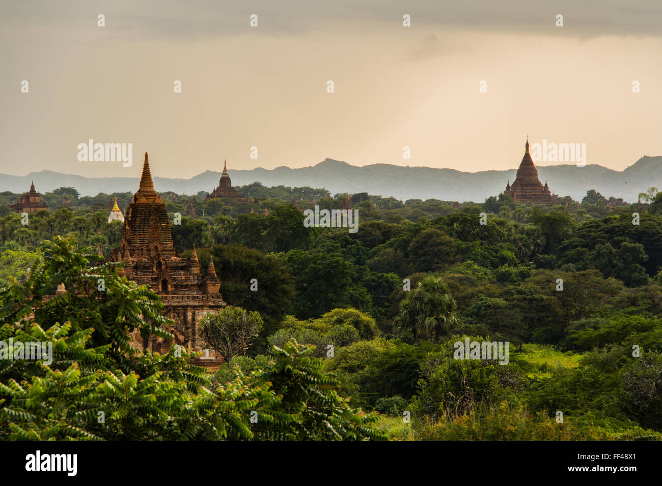 Bagan temples hi-res stock photography and images - Alamy