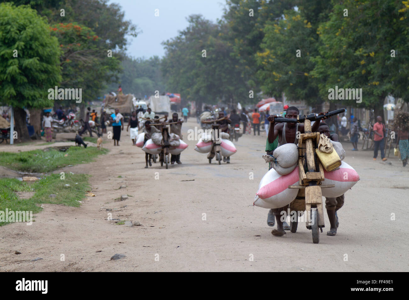 Chukudu congo hi-res stock photography and images - Alamy