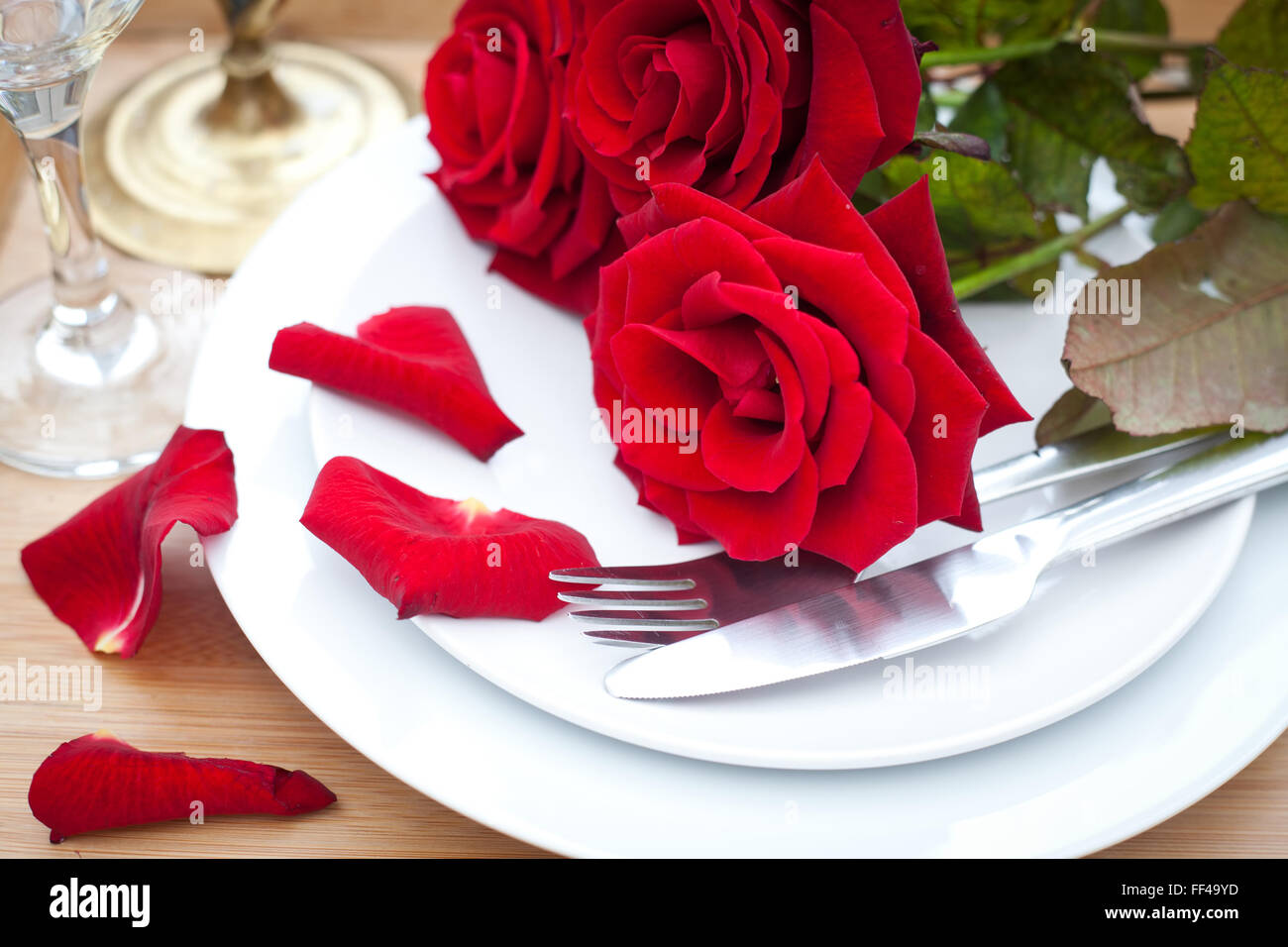 Romantic couple dinner hi-res stock photography and images - Alamy