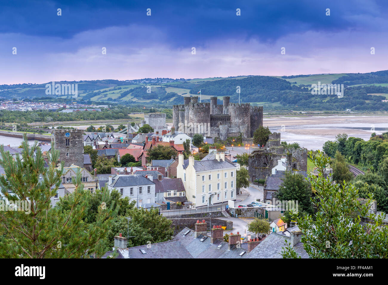 Medieval conwy town walls hi-res stock photography and images - Alamy