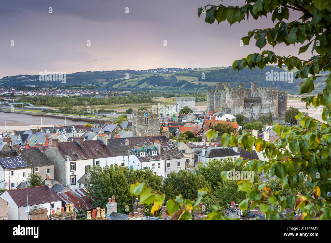 Medieval town conwy north wales hi-res stock photography and images - Alamy