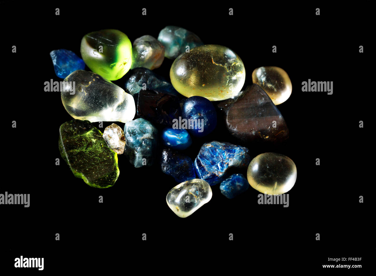 Raw gemstones hi-res stock photography and images - Alamy
