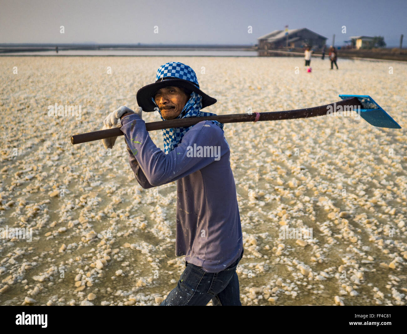 Rake salt hi-res stock photography and images - Alamy