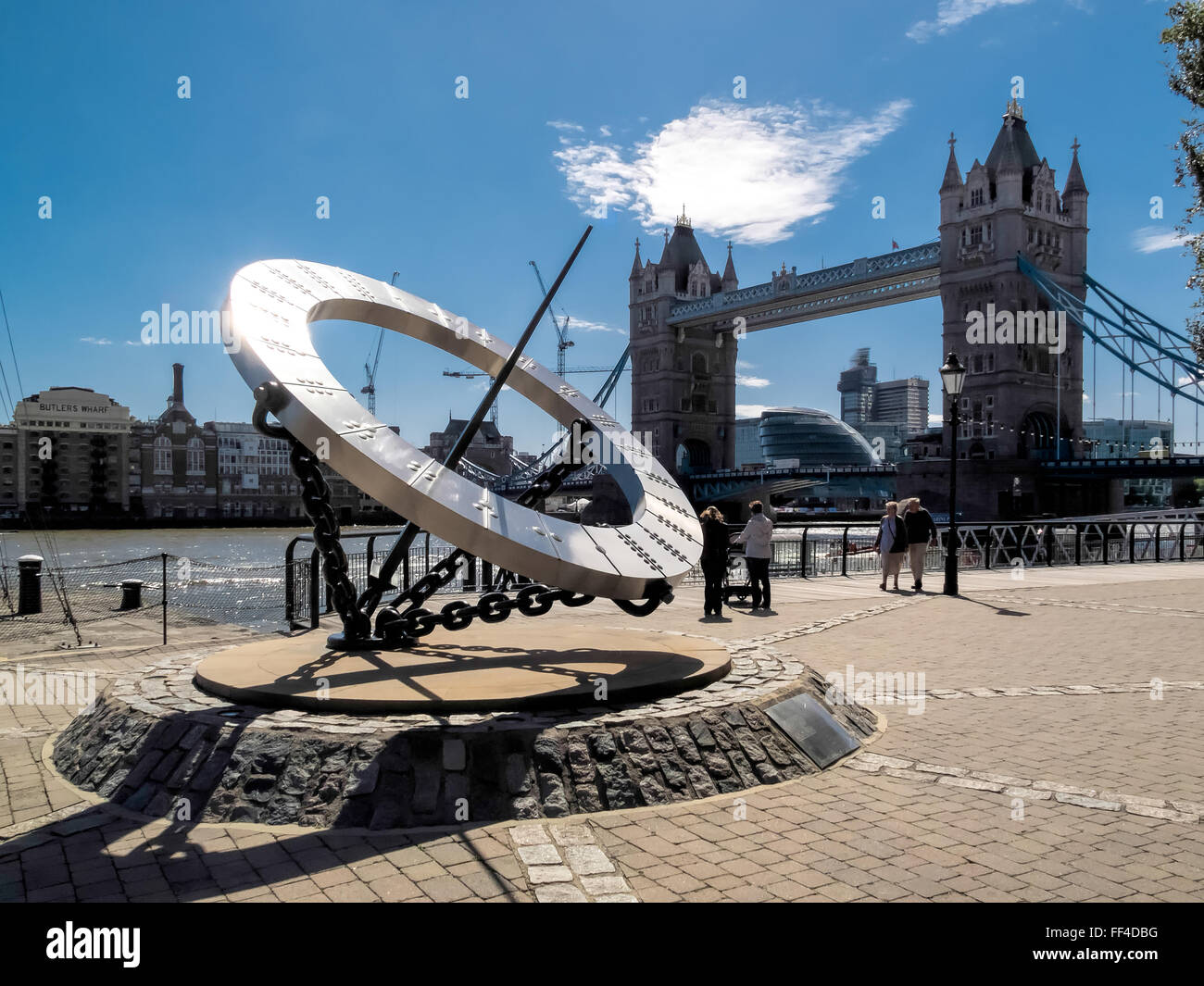 Sun dial near Tower Bridge Stock Photo - Alamy