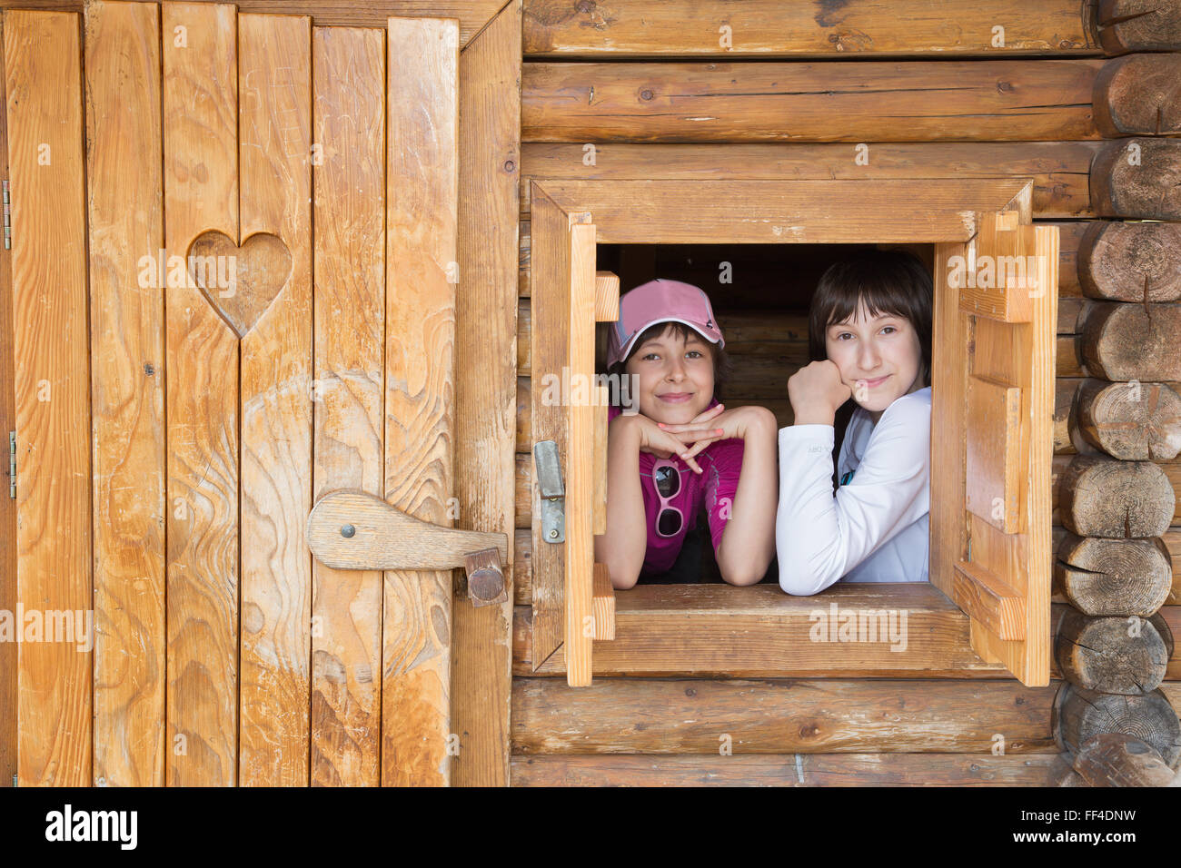 Cottage girls hi-res stock photography and images - Alamy