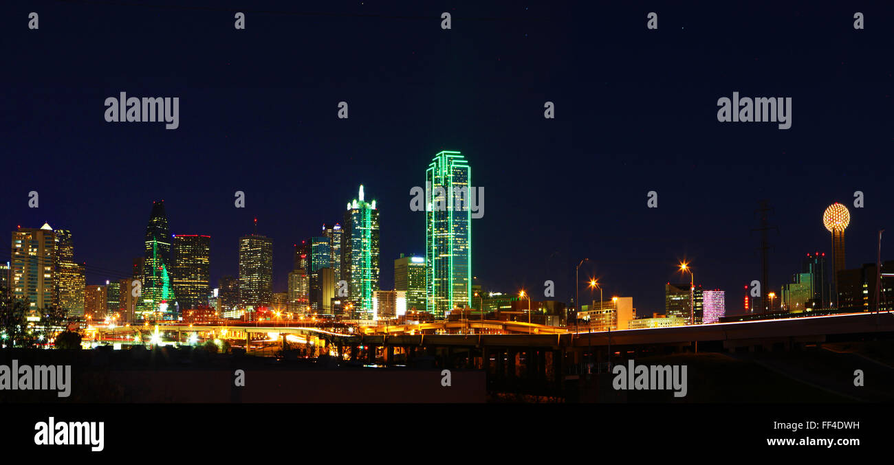 A Panorama of the Dallas, Texas skyline at night Stock Photo - Alamy