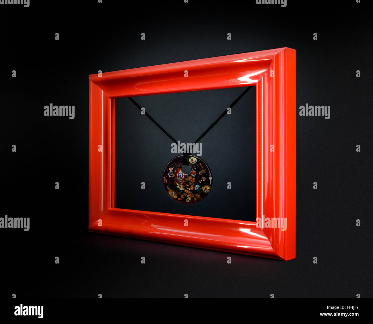 Pearl necklace in frame Stock Photo - Alamy