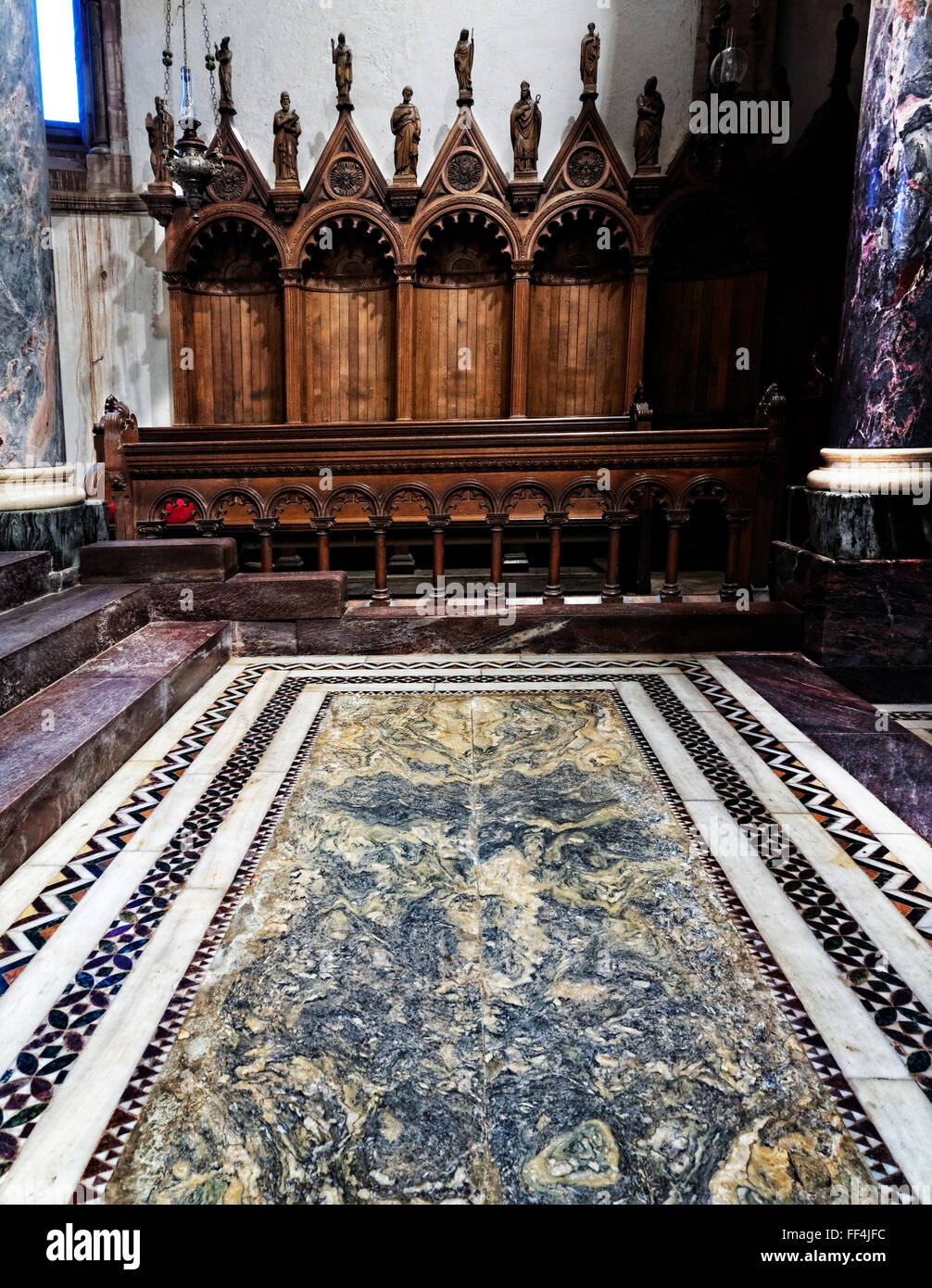 The church at Hoarwithy, Herefordshire has fascinating mosaics and ...