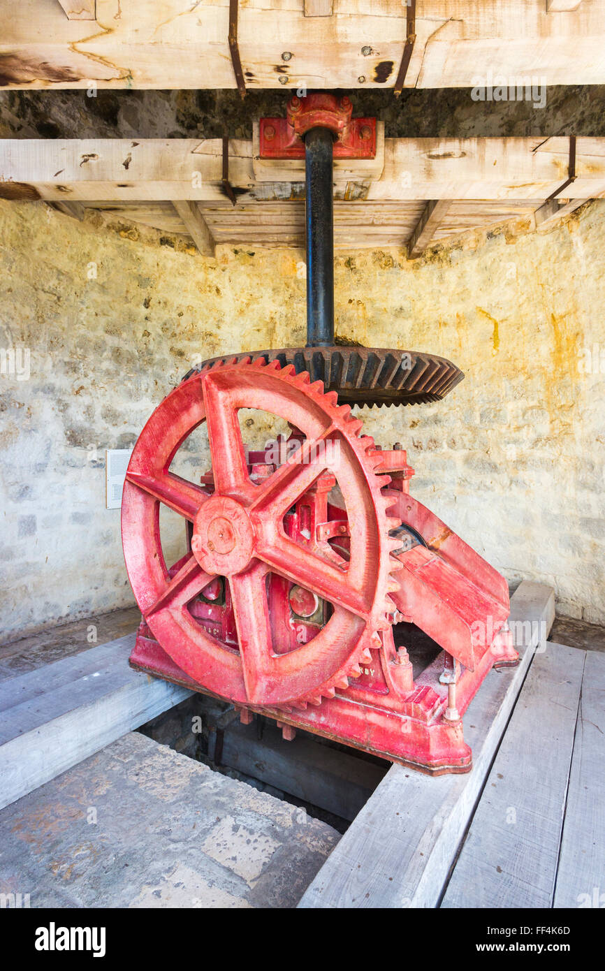 Sugar cane crusher hi-res stock photography and images - Alamy