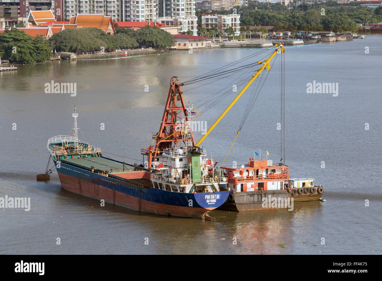 Transhipment hi-res stock photography and images - Alamy