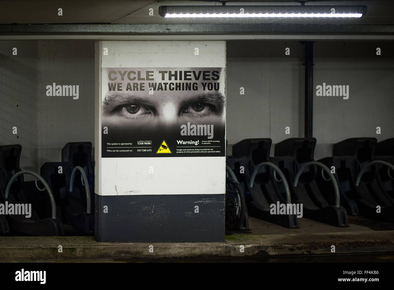 London underground security poster hi-res stock photography and images ...