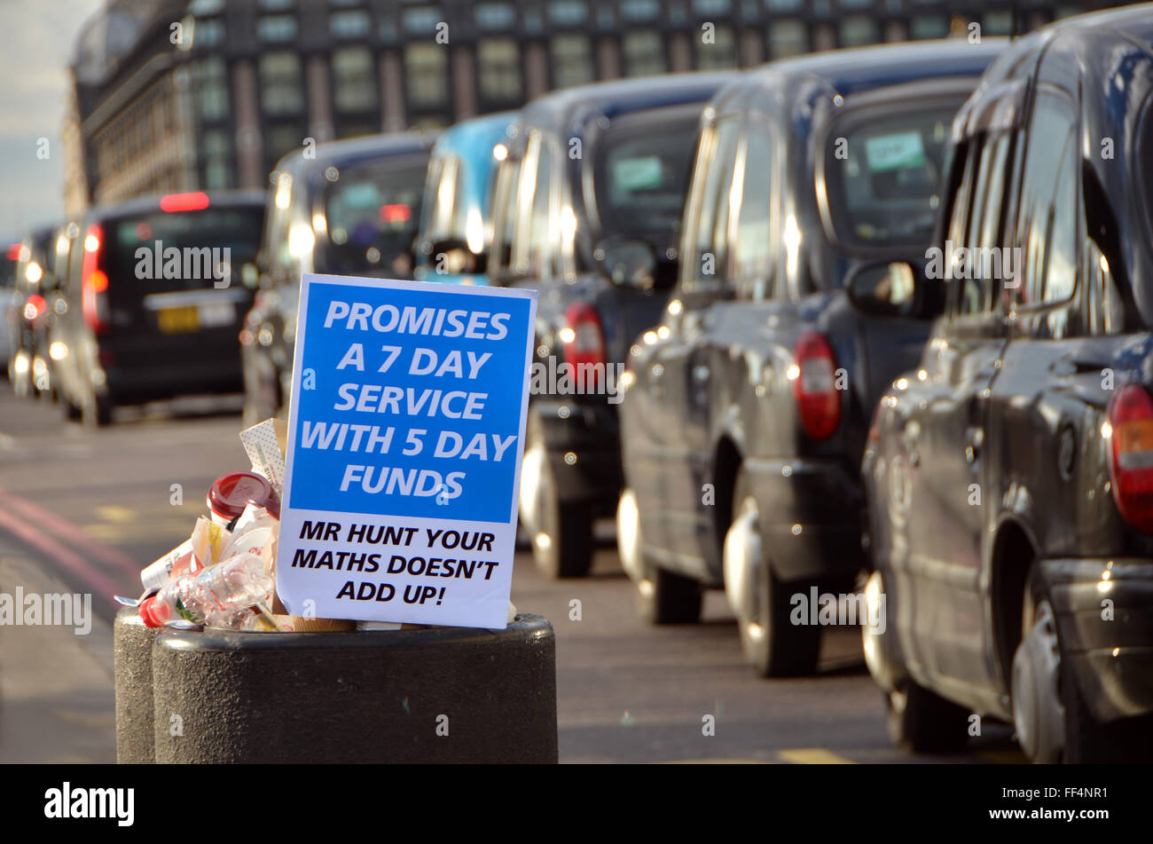 Black cab protest london bridge hi-res stock photography and images - Alamy