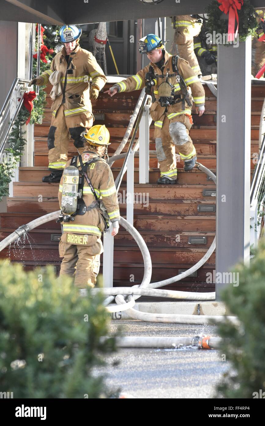 Putting out fire hi-res stock photography and images - Alamy