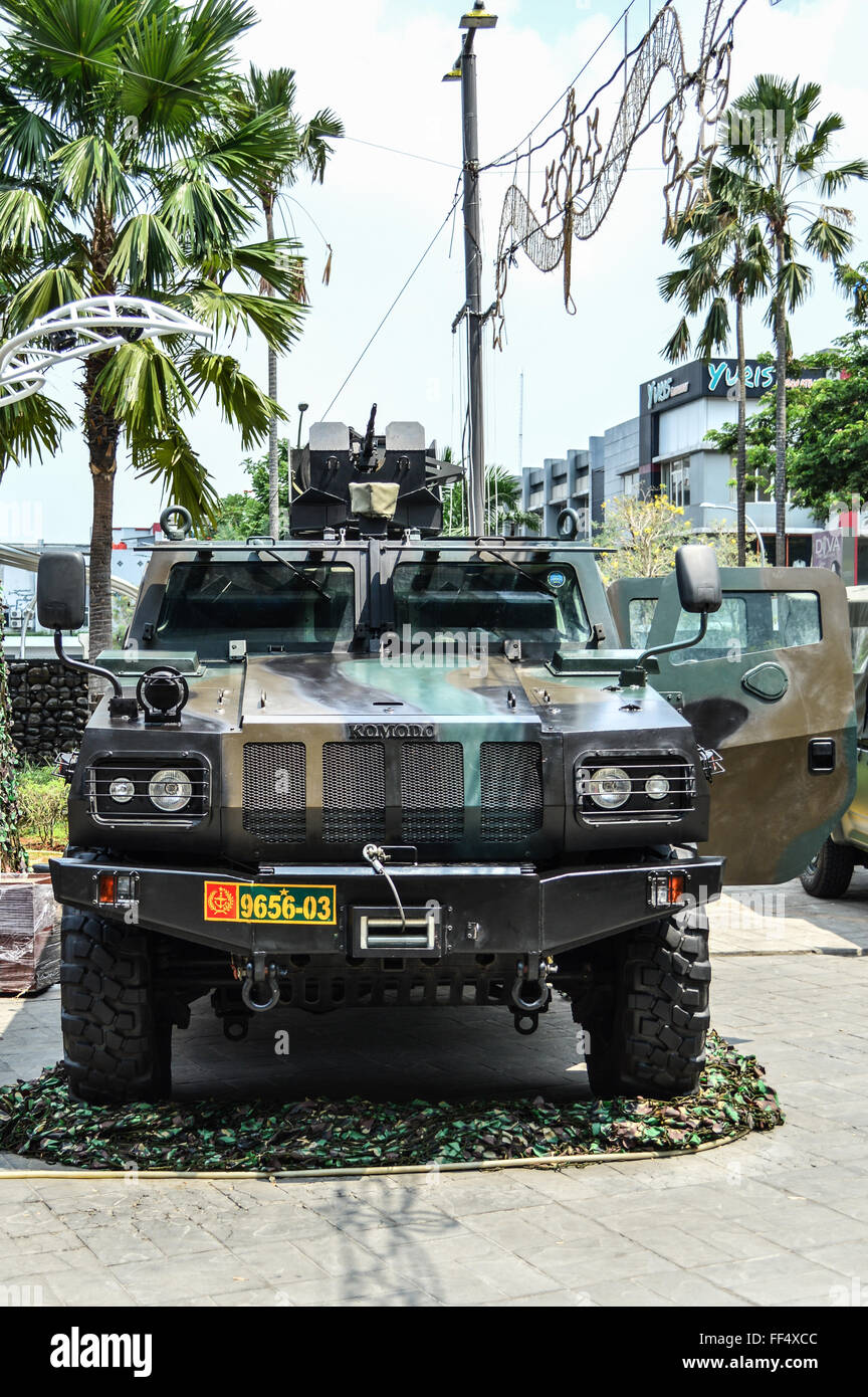 Obsolete weapon hi-res stock photography and images - Alamy