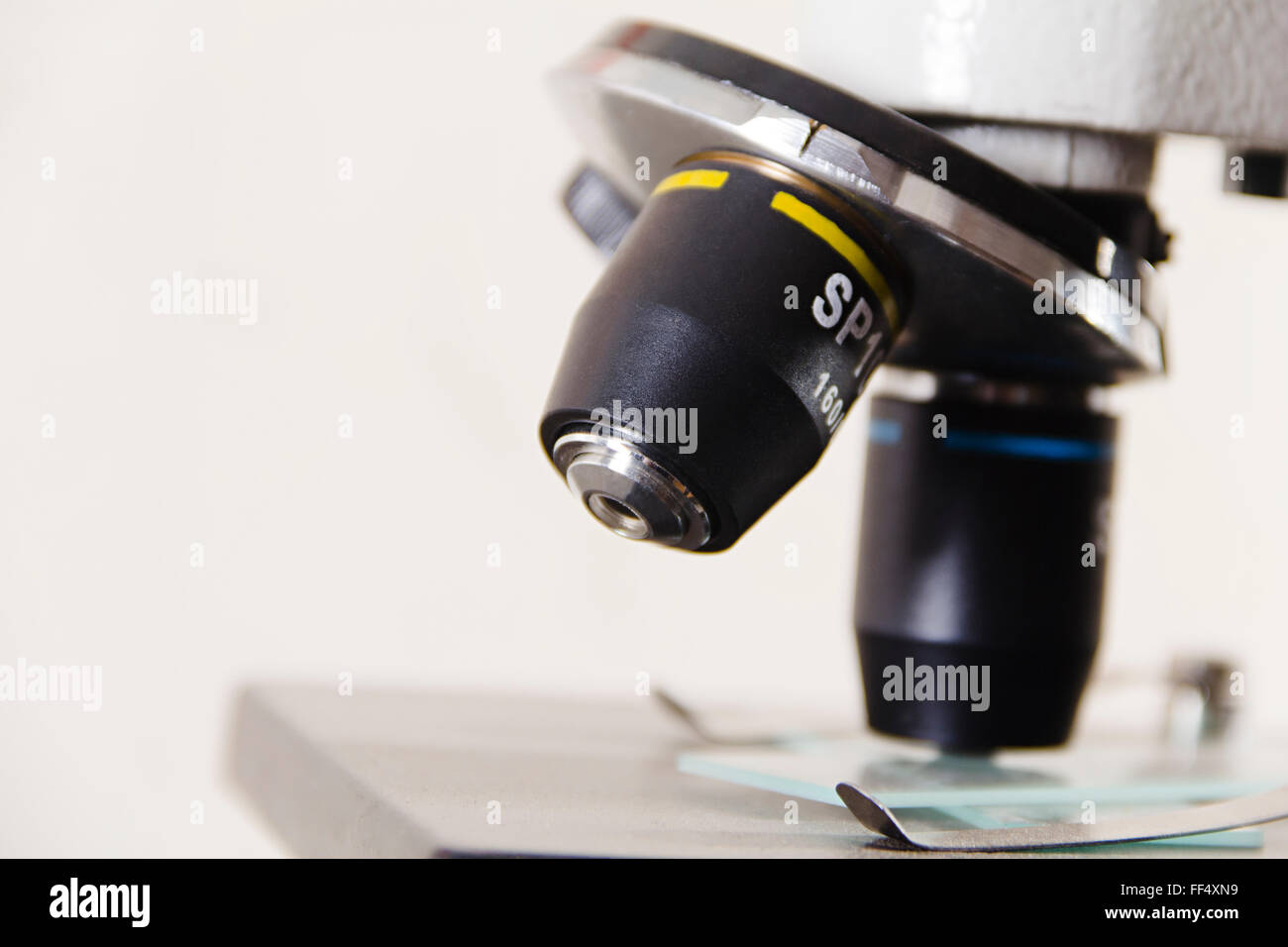 Microscope machine hi-res stock photography and images - Alamy