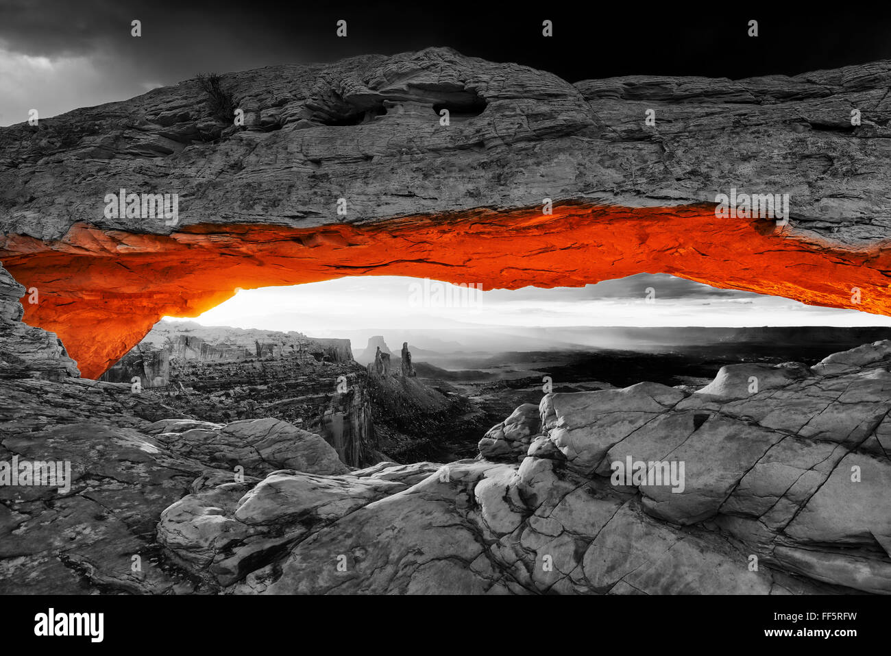 Black rock arch hi-res stock photography and images - Alamy