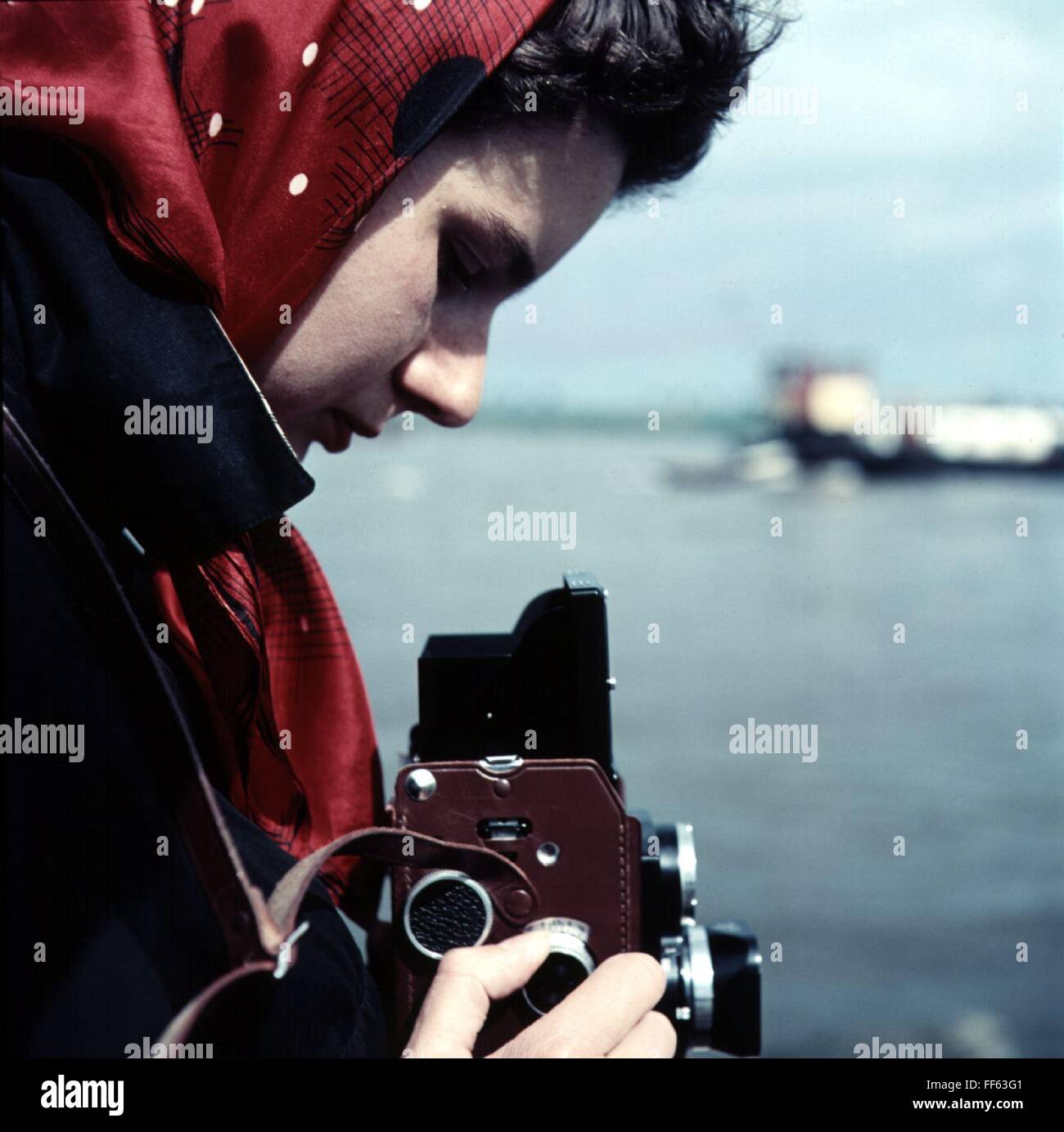 Photographing the 1950s hi-res stock photography and images - Alamy