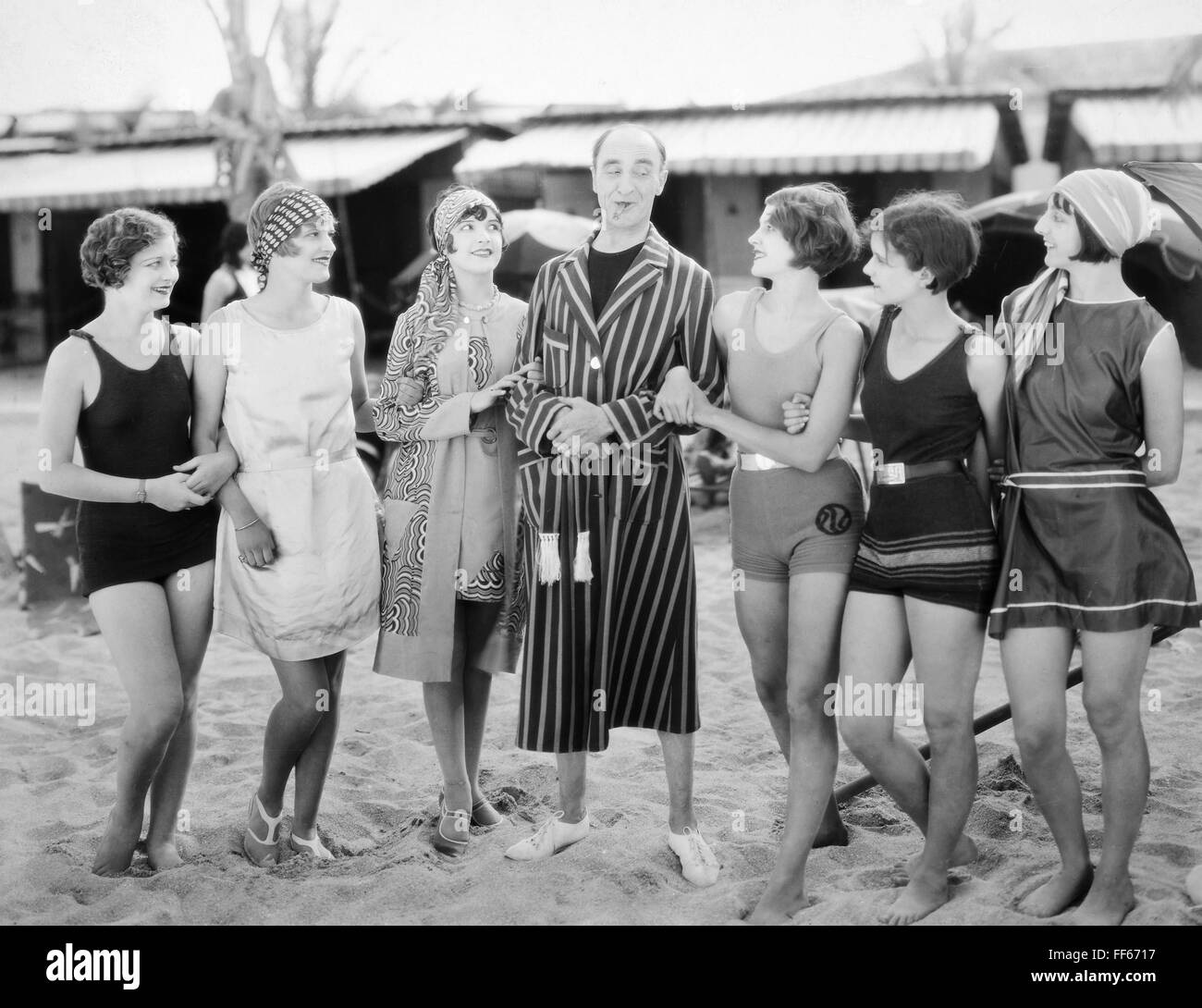 FILM STILL: BEACH Stock Photo - Alamy