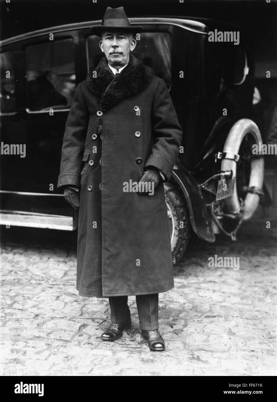 EDWARD MANDELL HOUSE /n(1858-1938). American diplomat. Colonel House ...