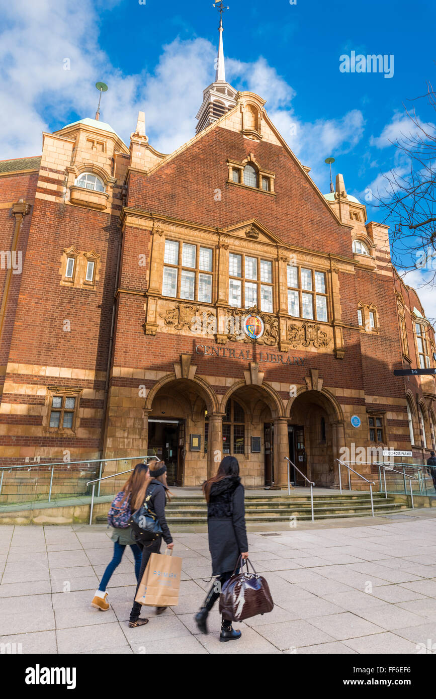Wolverhampton Central Library UK Stock Photo - Alamy