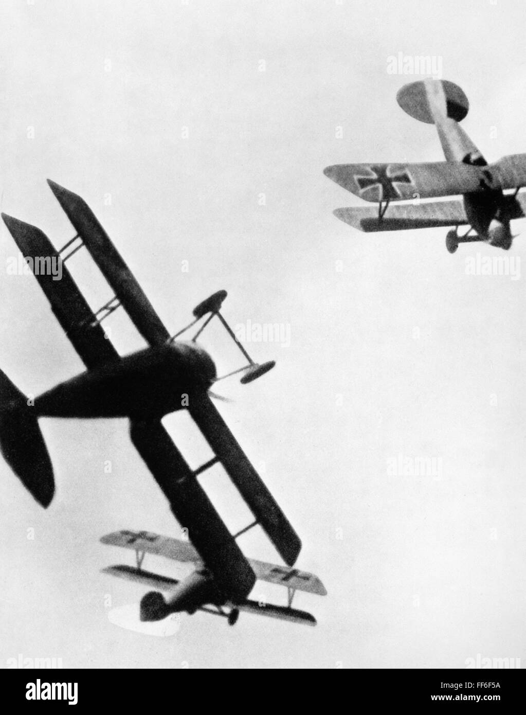 WWI: DOGFIGHT. /nModel German and Allied airplanes in simulated combat ...